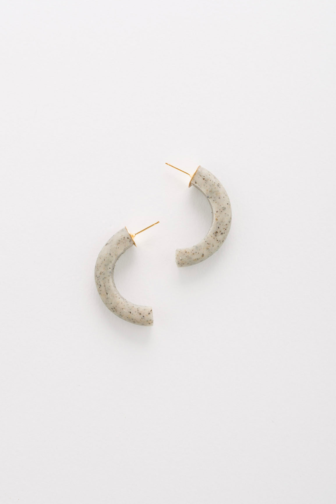 Crescent | stone – Peppertrain